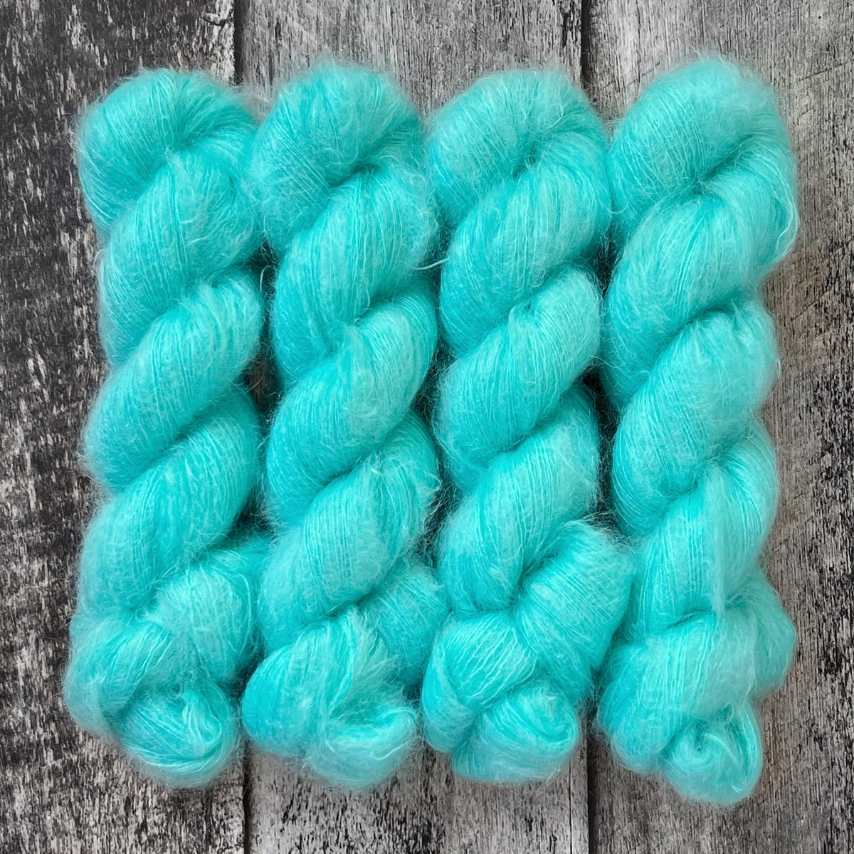 Robin // Sugarplum Cloud – Sugarplum Circus